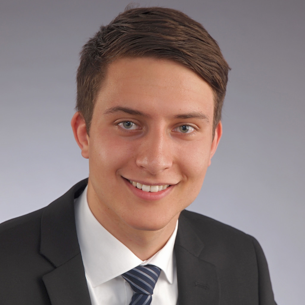 Reto Graf - Junior Assurance Academy TIS - PwC, Switzerland | XING