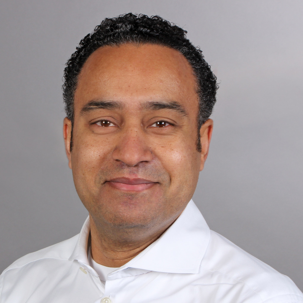 Alexander Stephan - Associate Director, Finance Manager Away-from-Home ...