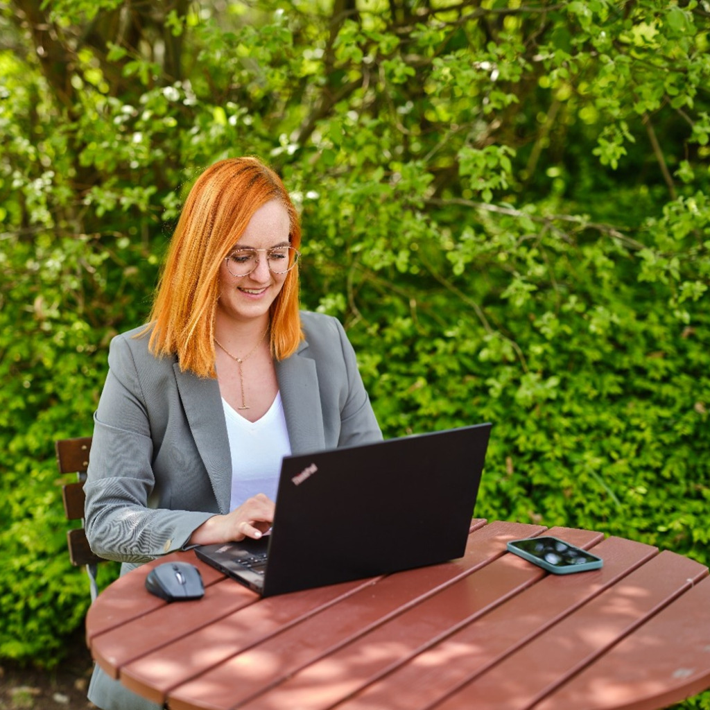 Klara Peter - Personalleitung / Head of Human Resources - Umtec GmbH & Co. KG | XING