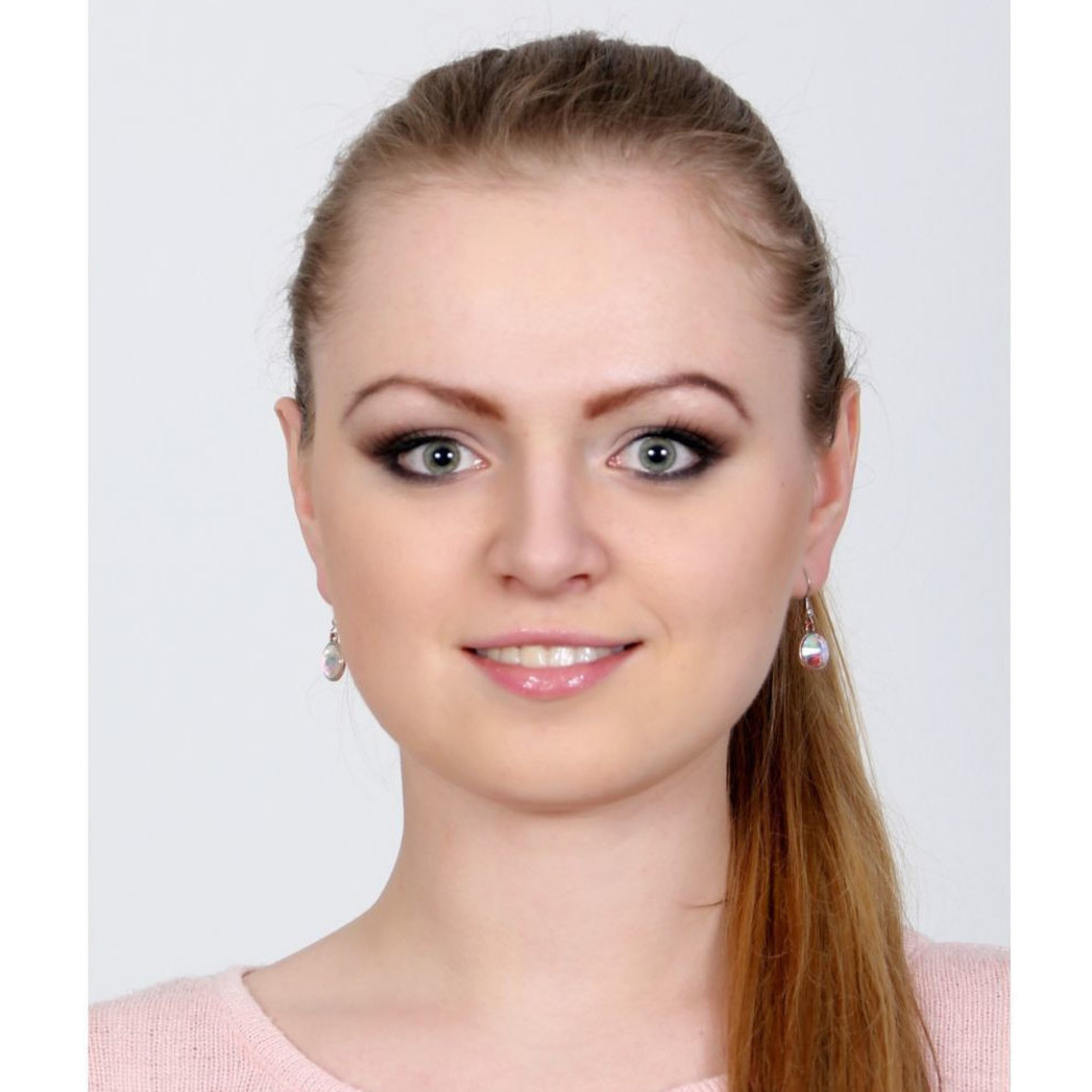 Sandra Roll's Instagram, Twitter & Facebook on IDCrawl