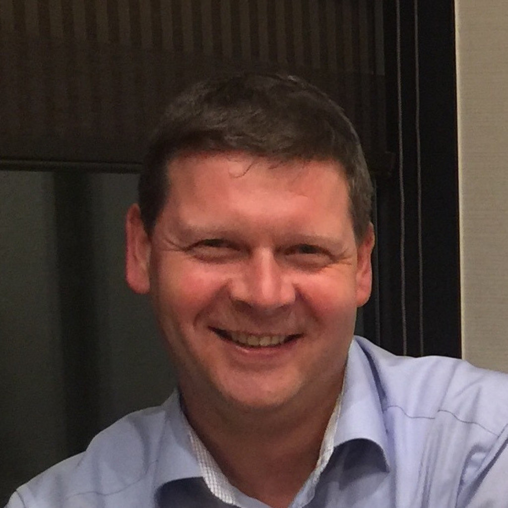 Dipl.-Ing. Jochen Becker - Head of Application Engineering, HP Division ...