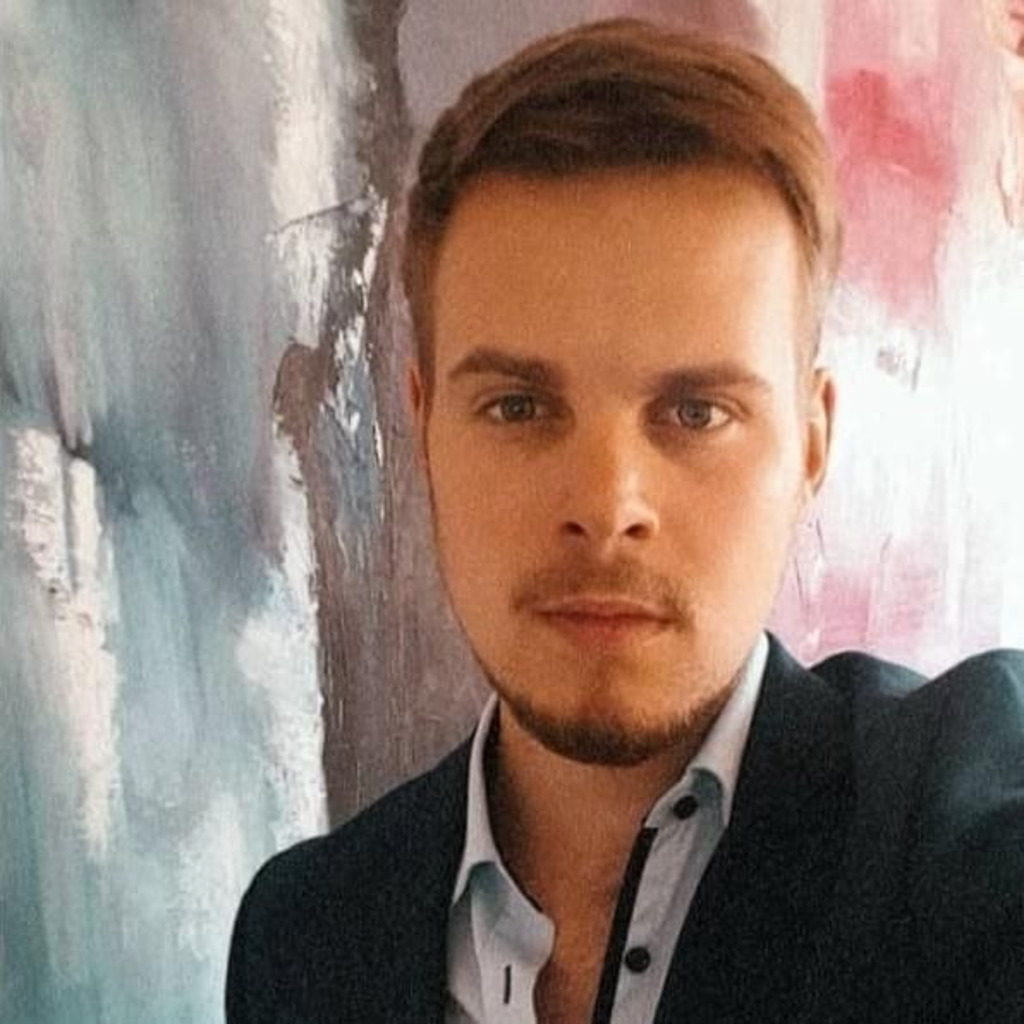 Lukas Hahn - Ausbildung zum Kaufmann für Versicherungen und Finanzen - Debeka | XING