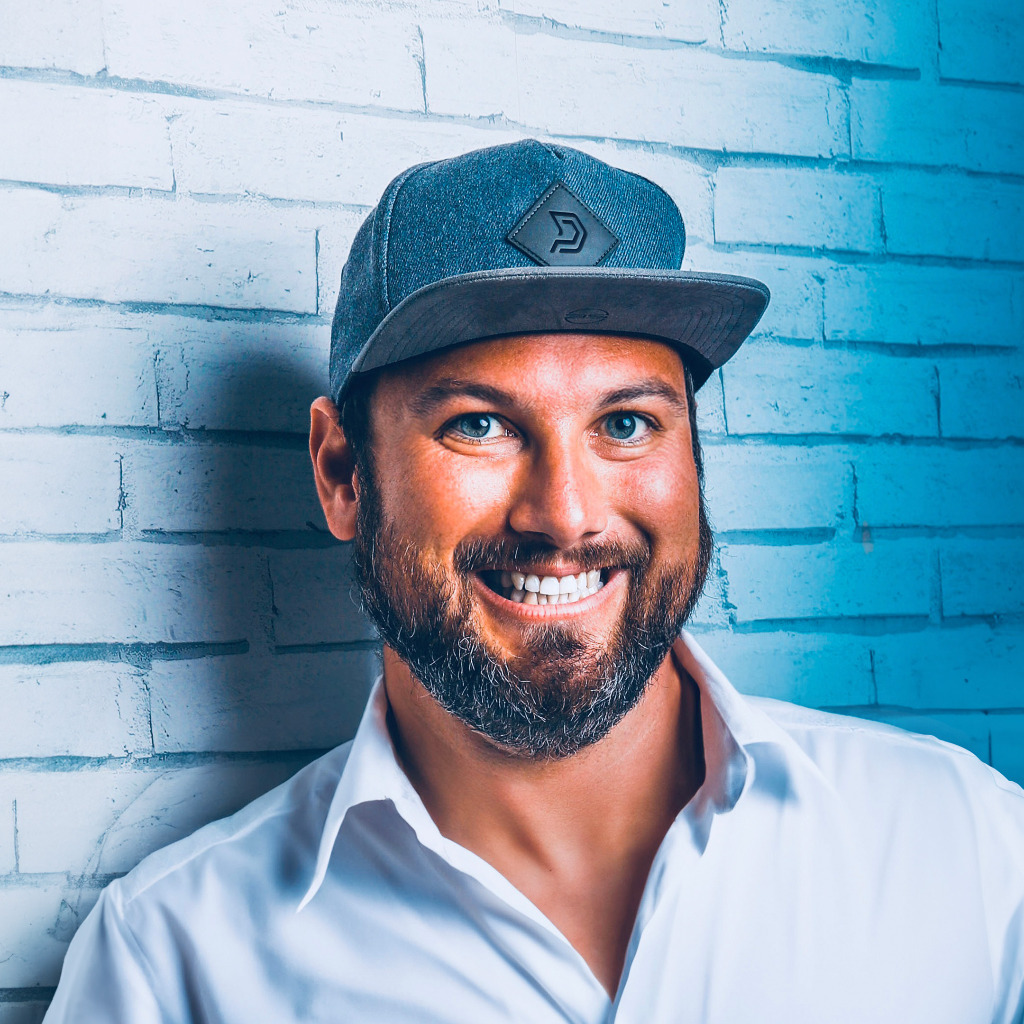 Daniel Pflug - Freelance Designer - Daniel Pflug // DESIGN STUDIO | XING