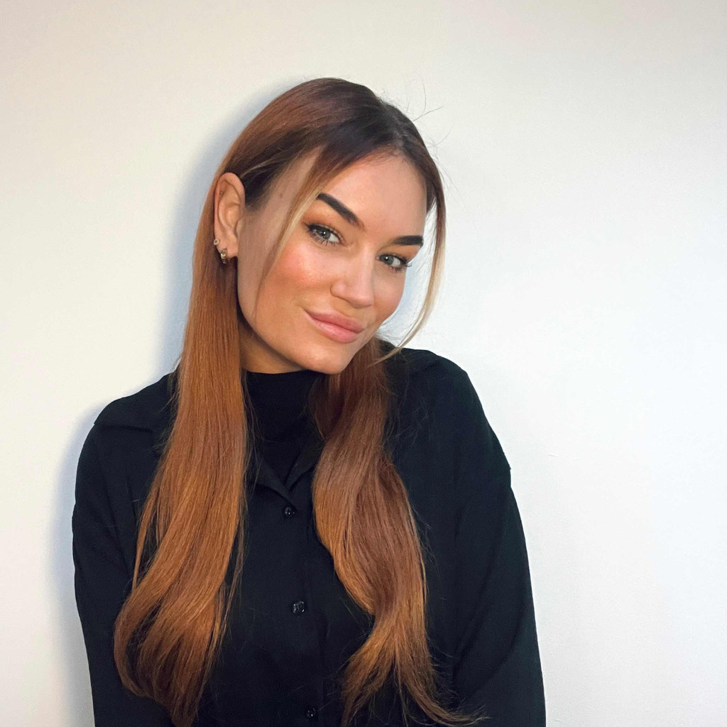 Anna Meißner - Social Media Content Creator - Warner Bros ...