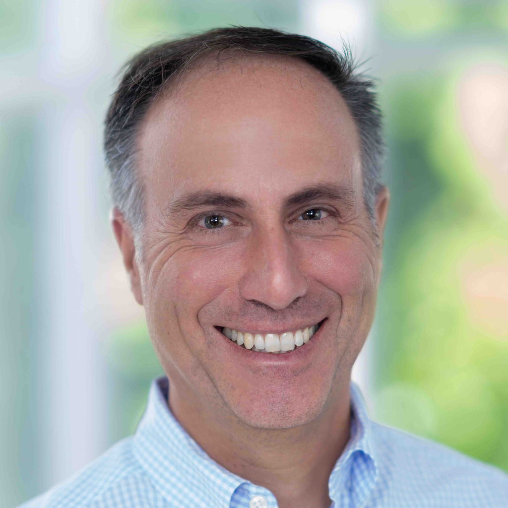 Dipl.-Ing. Martin Mahr von Staszewski - Senior Director Supply Chain ...