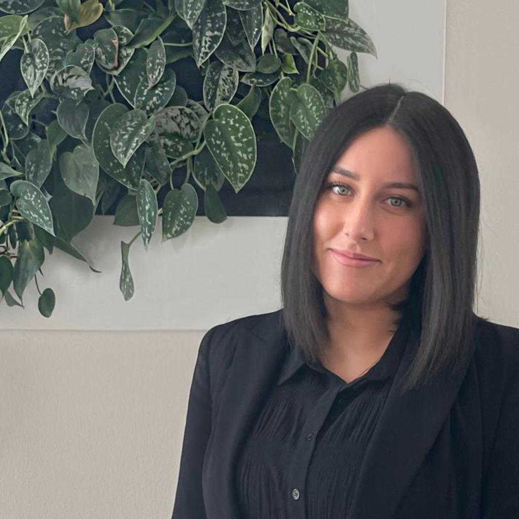 Maria Duvnjak - Werkstudentin Human Resources - HAUCK AUFHÄUSER LAMPE ...