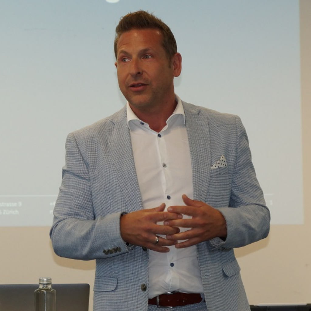 Martin Huber - Notar - Notariat Feuerthalen | XING