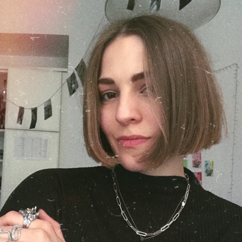 Eva Leitner - Team Assistant - Lomography | XING