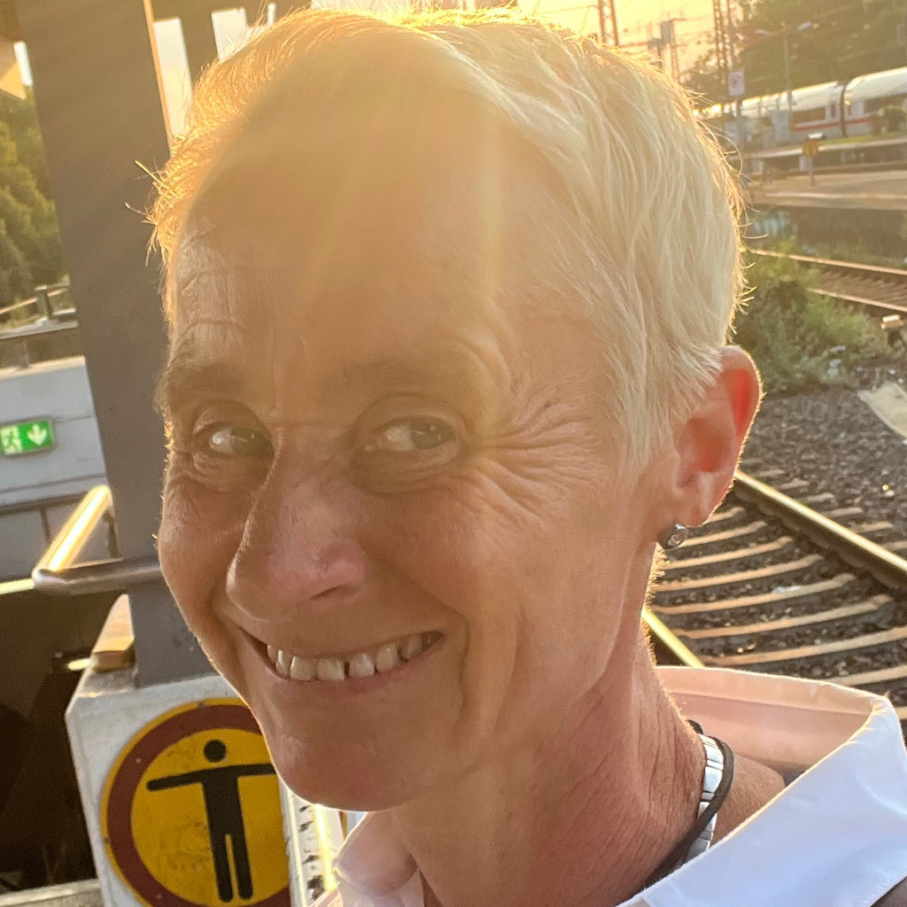 Alexandra Puhl - Assistenzarzt Orthopädie - Praxis. Orthopädie | XING