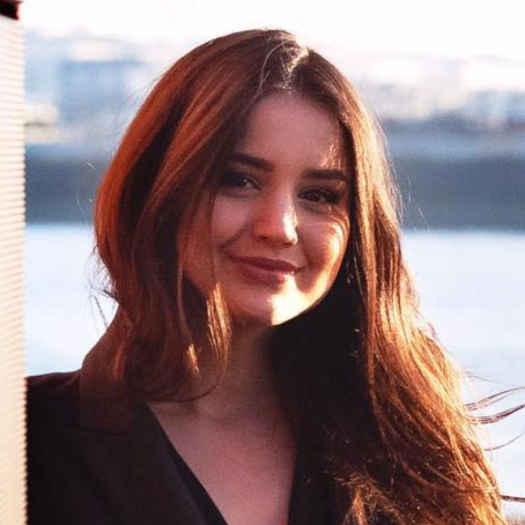 Ilayda Tekin - Marketingassistentin & Mediengestalterin - Ferdinand ...