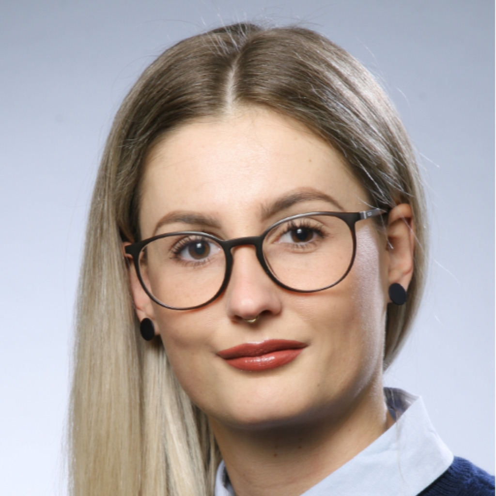 Julia Coco Fauth - Assistentin der Geschäftsführung - Voglmeier GmbH | XING