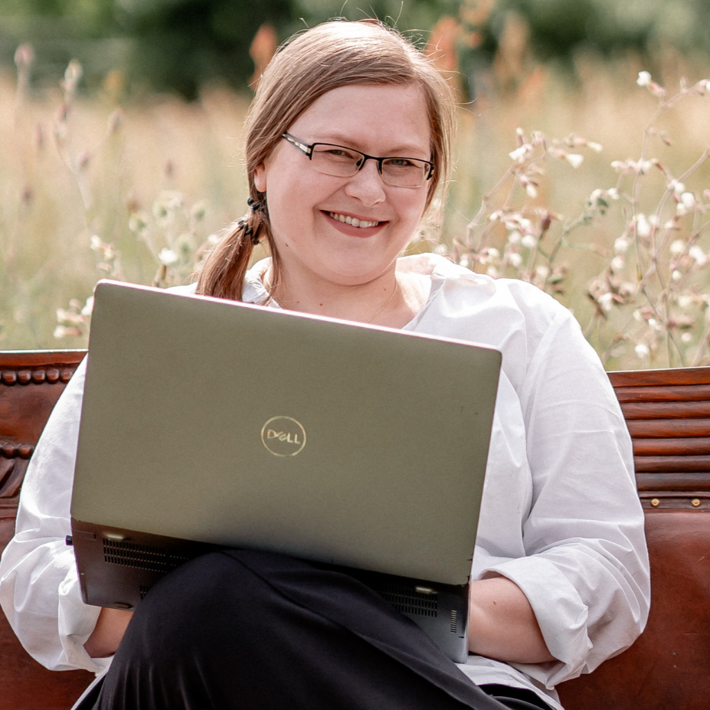 Stephanie Friedl's Instagram, Twitter & Facebook on IDCrawl