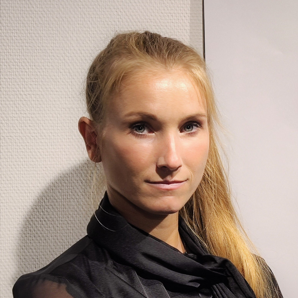 Rebecca Hansmann Programm Manager And Business Consultant DXC Technology XING