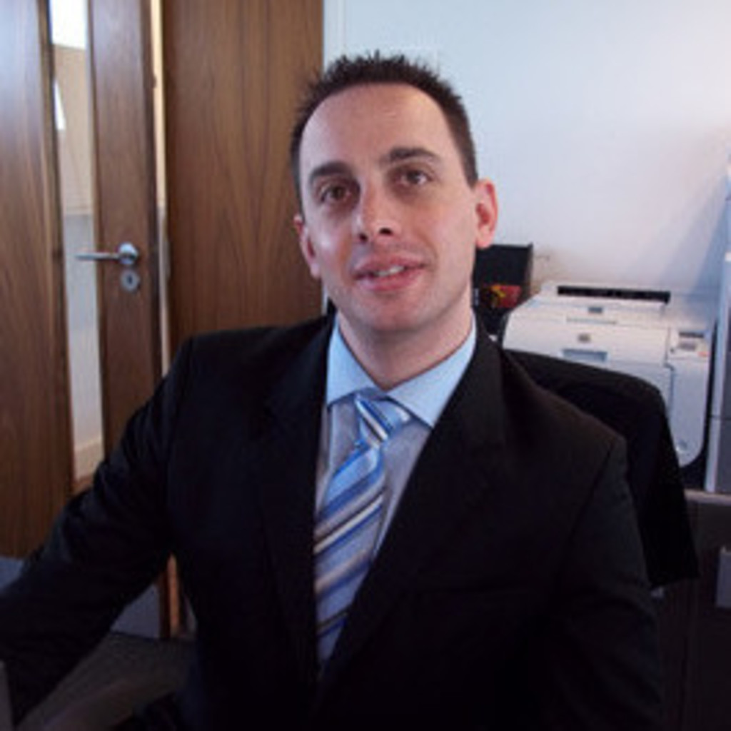 Claude May - Recruitment Consultant AIF and Trust Services - Huxley ...