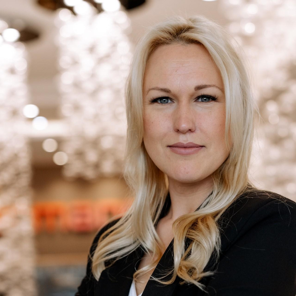 Kristina Debus - Zahnmedizinische Fachangestellte - Zahnarztpraxis Th ...