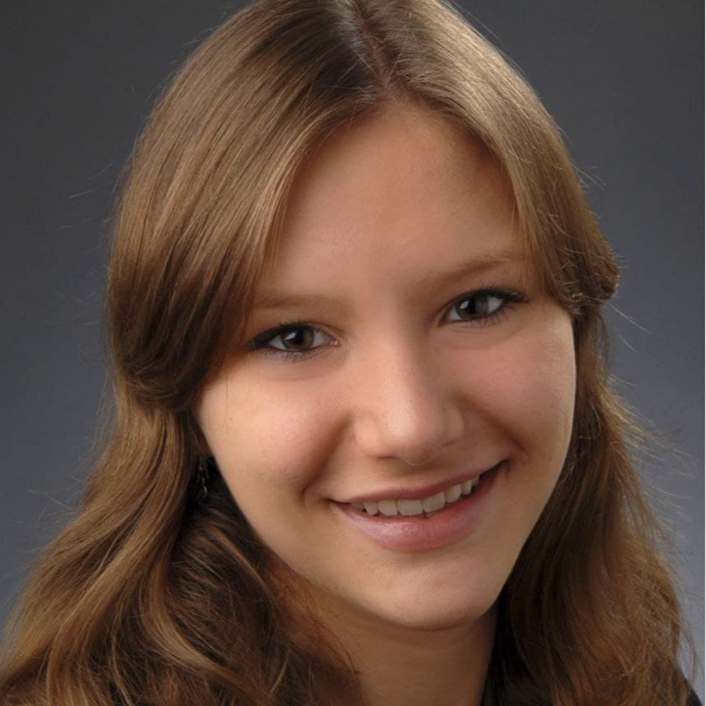 Daniela Weiß - Servicekauffrau im Luftverkehr - aerogate München ...