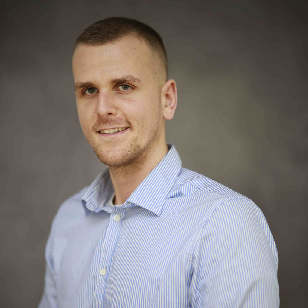 Dustin Butzbach - Business Analyst - R+V Versicherung | XING