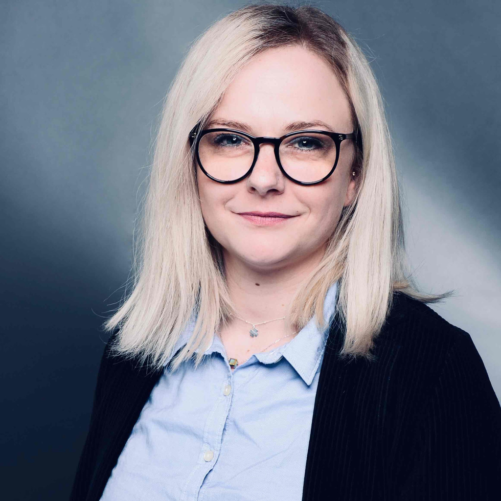 Ina Weller - Pflegedienstleitung - Altenheim | XING