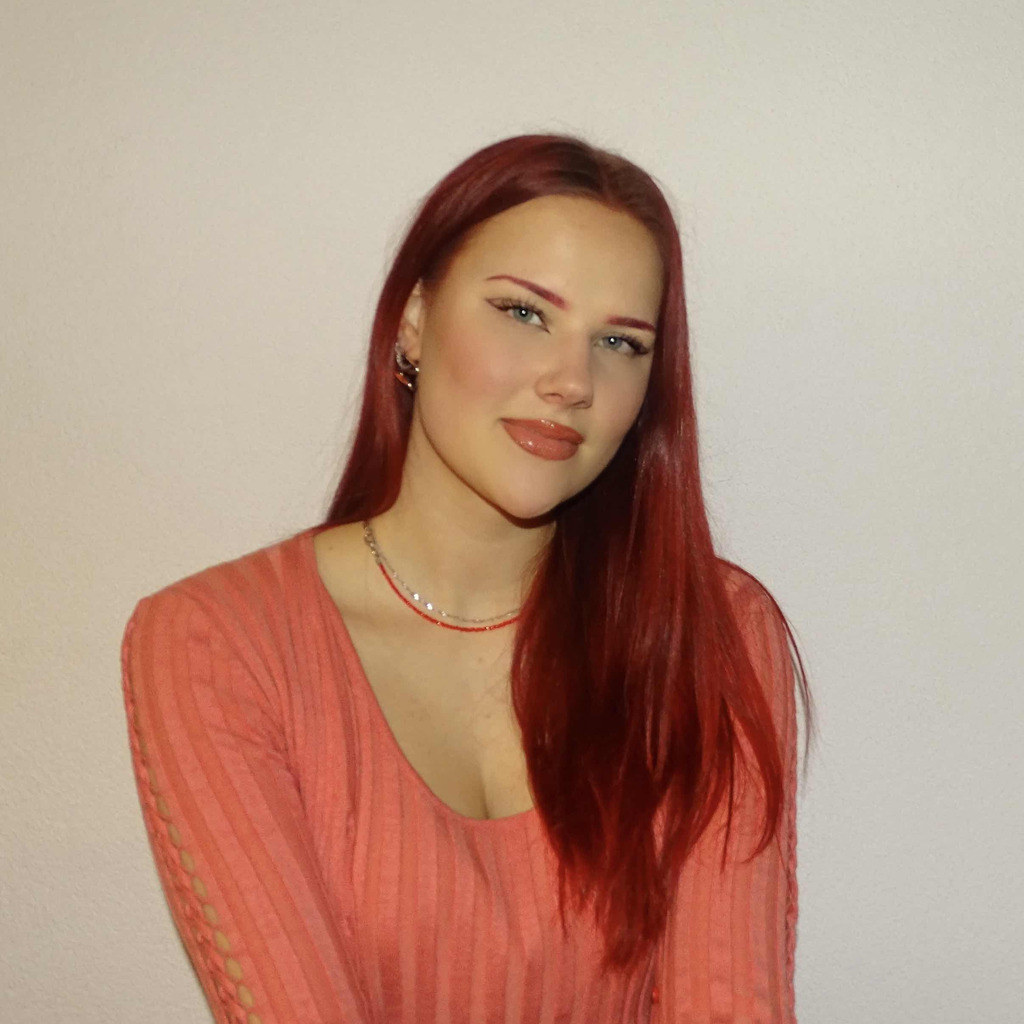 Alexandra Ehlen - Praktikantin Arbeitsrecht & Grundsatz - Porsche AG | XING