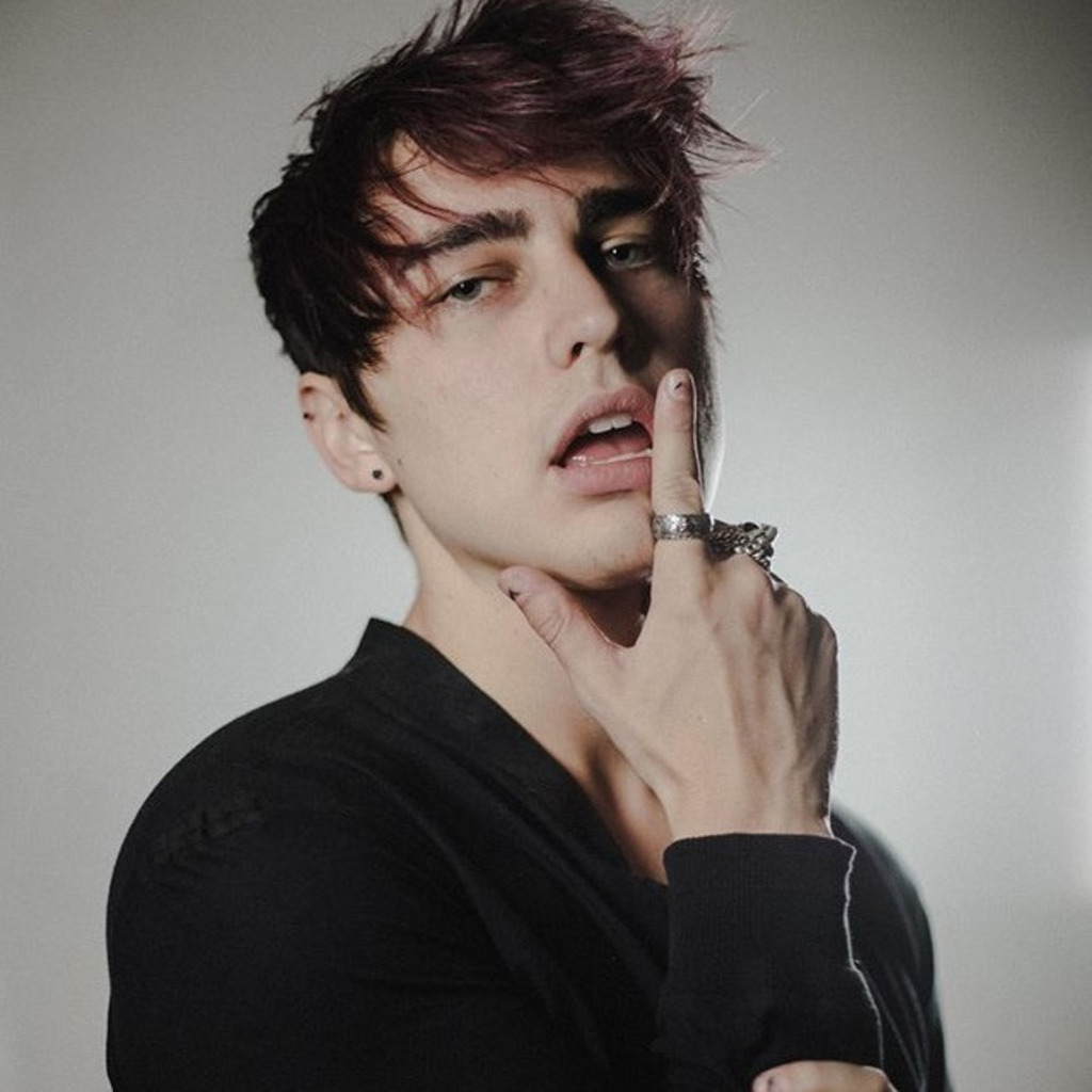 Colby Brock Merch - Designer - New Yorker | XING
