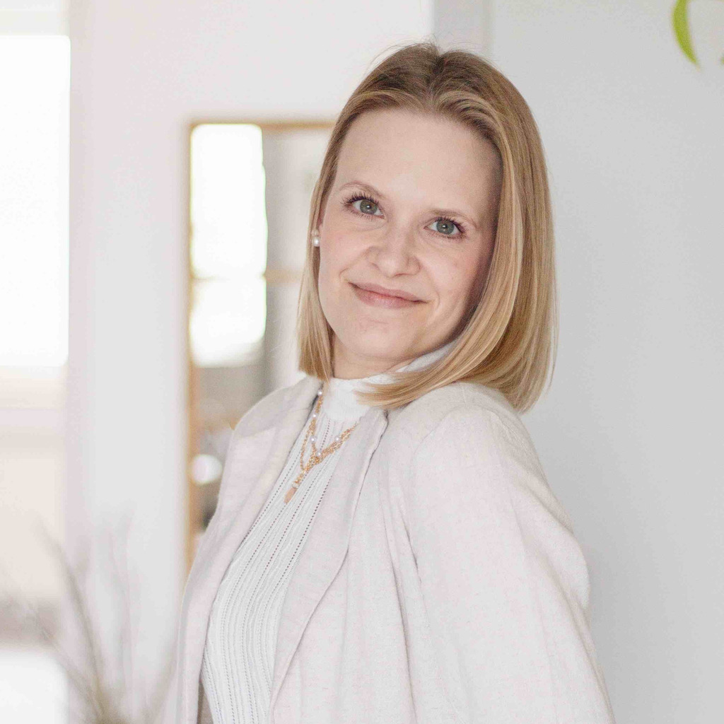 Julia Bittner - Online Marketing Manager, Grafikerin - Missjule | XING