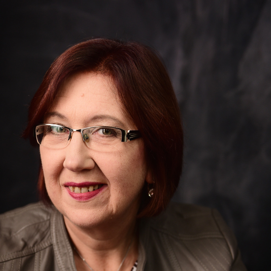 Claudia Buck - Vorruhestand - Hamburg Commercial Bank | XING