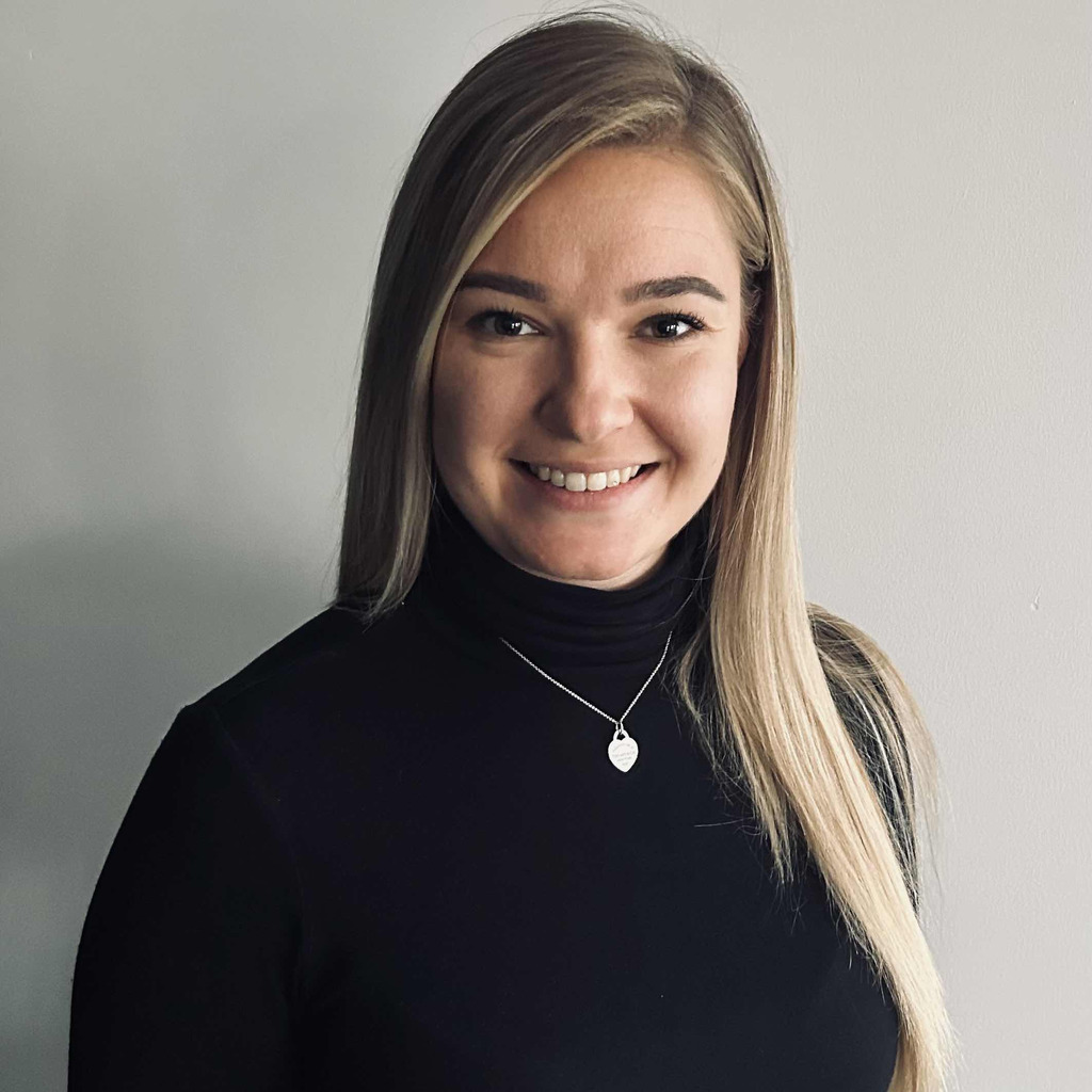 Jennifer Müller - Automobilkauffrau - Autohaus Moser GmbH | XING