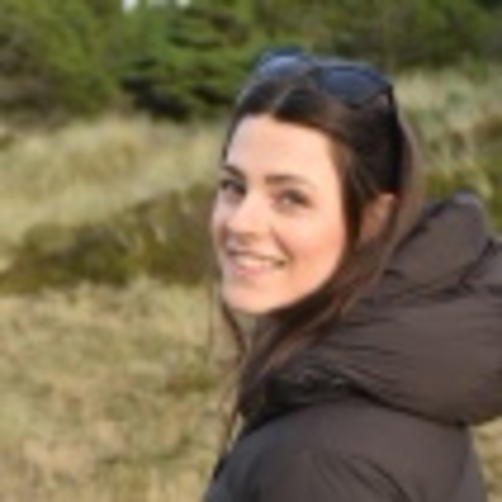 Laura Nickel's Instagram, Twitter & Facebook on IDCrawl