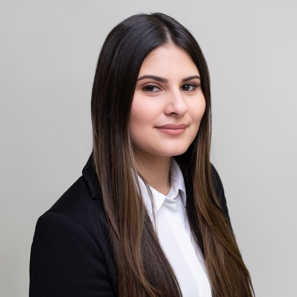 Stephanie Orth - Bankkauffrau - Volksbank Erft eG | XING