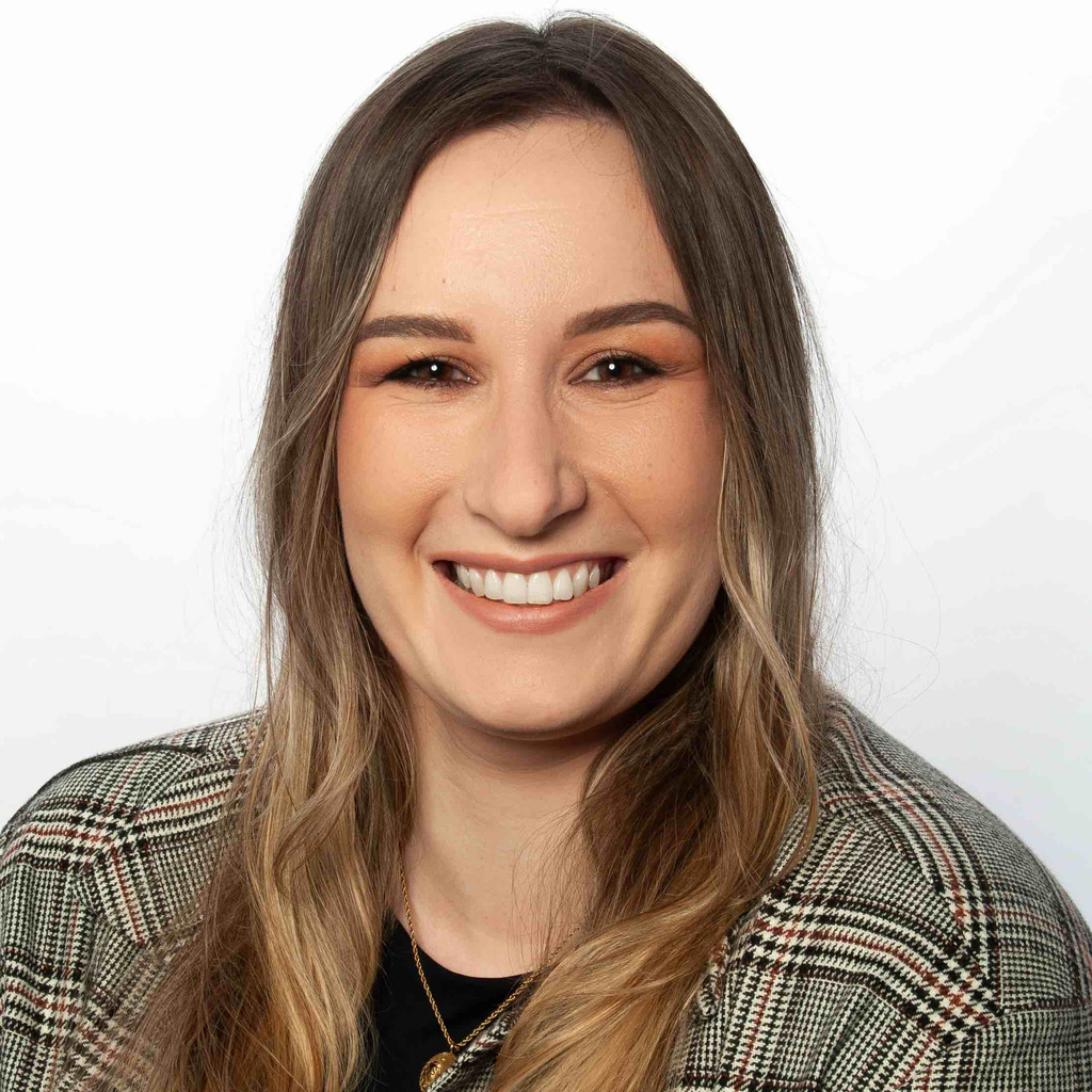 Madeline Klein - Handelsfachwirt*in (IHK) - IHK | XING