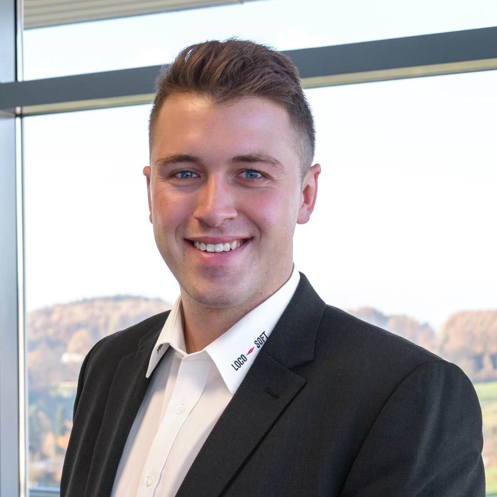 Dennis Klein - Business Administration - FOM Hochschule für Oekonomie ...