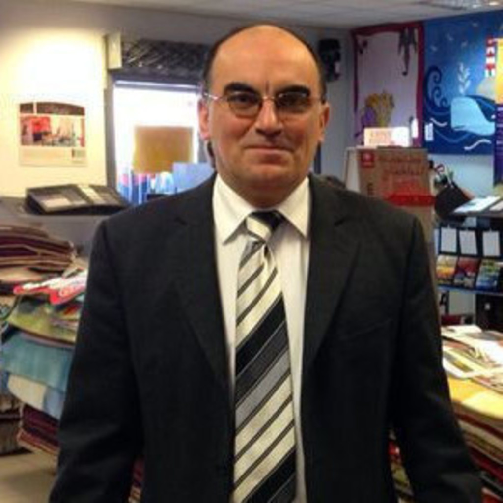 Masoud Ghorbani - Inhaber - Teppichwunderland | XING