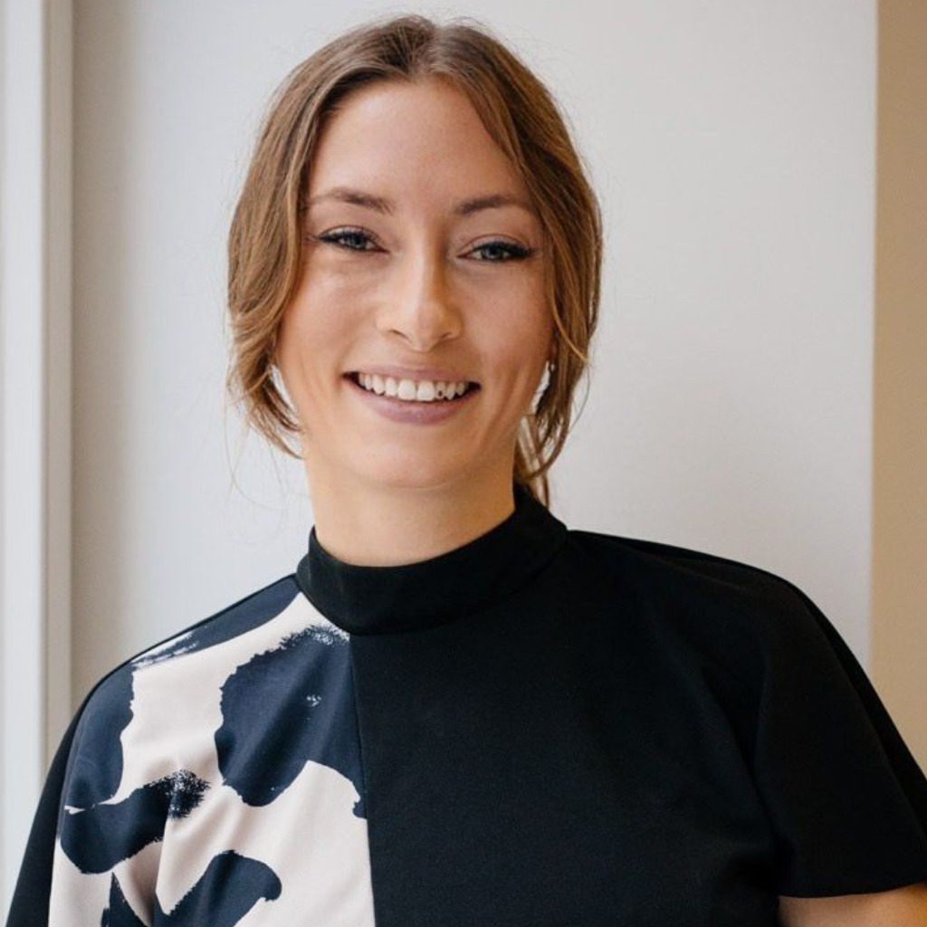 Sarah-Christina Stelzer - Founder & Managing Director - Stelzer Schulte ...