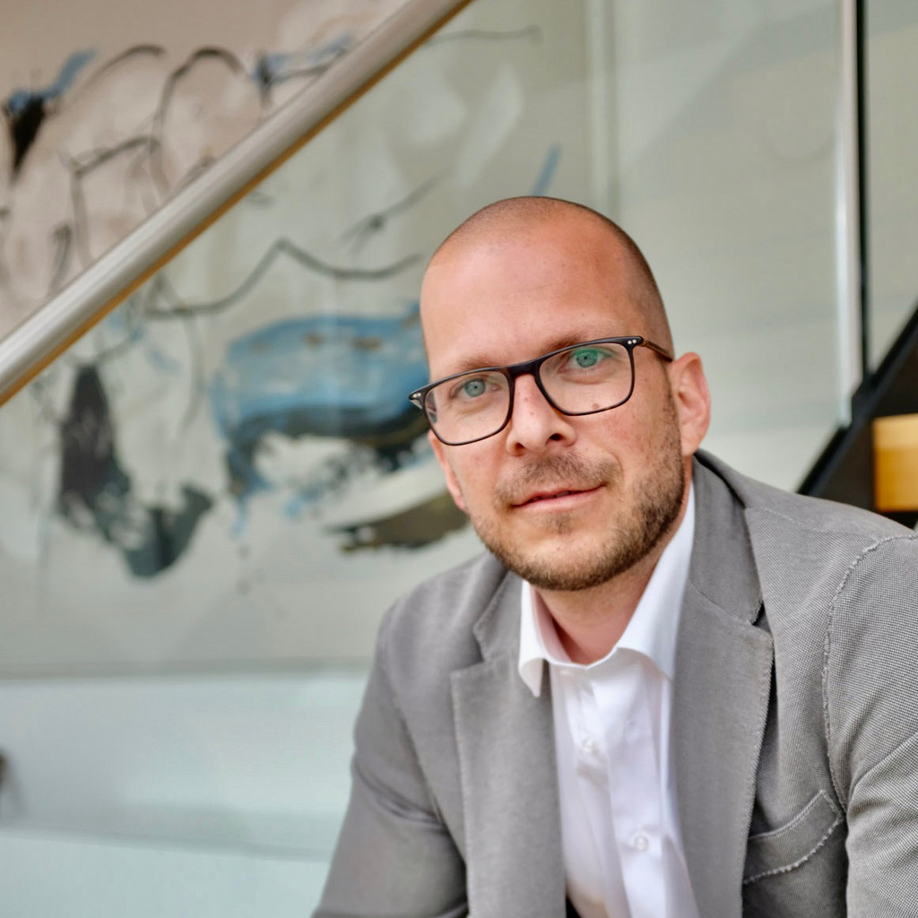 Christoph Bauer CEO ONE GROUP Family Office XING
