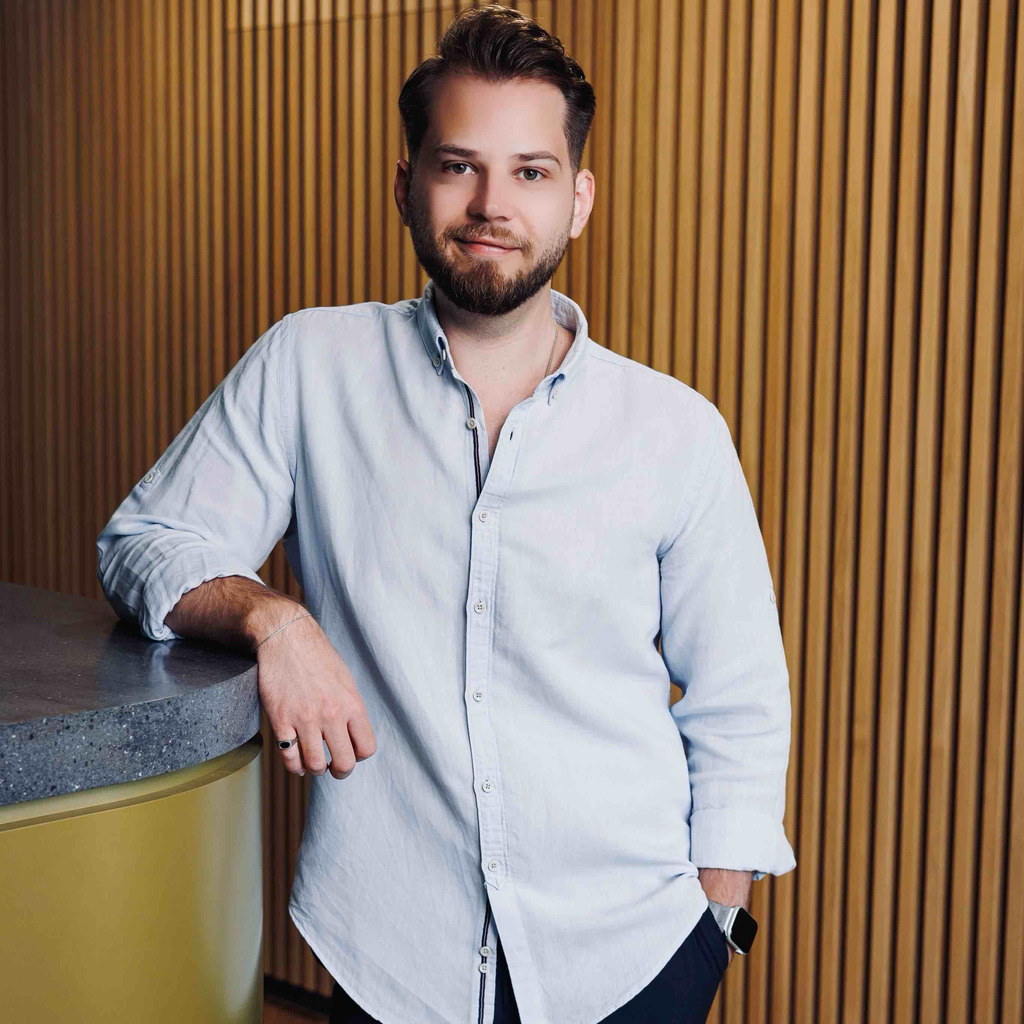 Timo Dicken - Property Manager - VALUES. Real Estate | XING