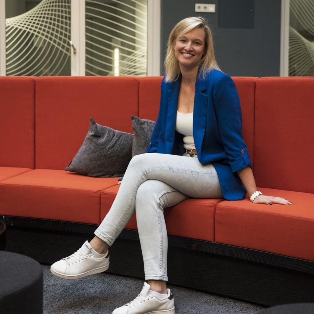 Daniela Weiß - Leitung Vermarktung / Prokuristin - Wort & Bild Verlag ...