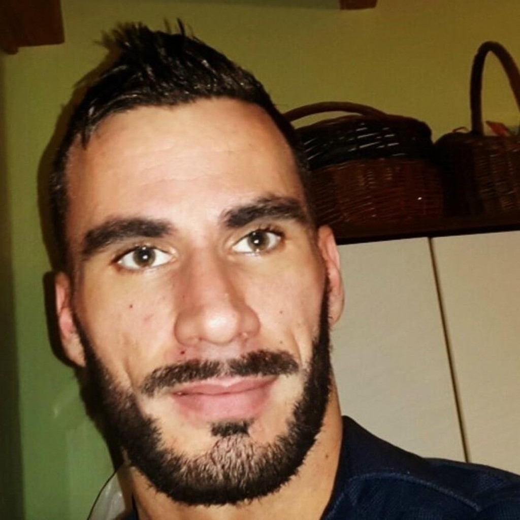 Matthias Zollner - Möbeldesigner - Schweißerei Zollner Möbel ...