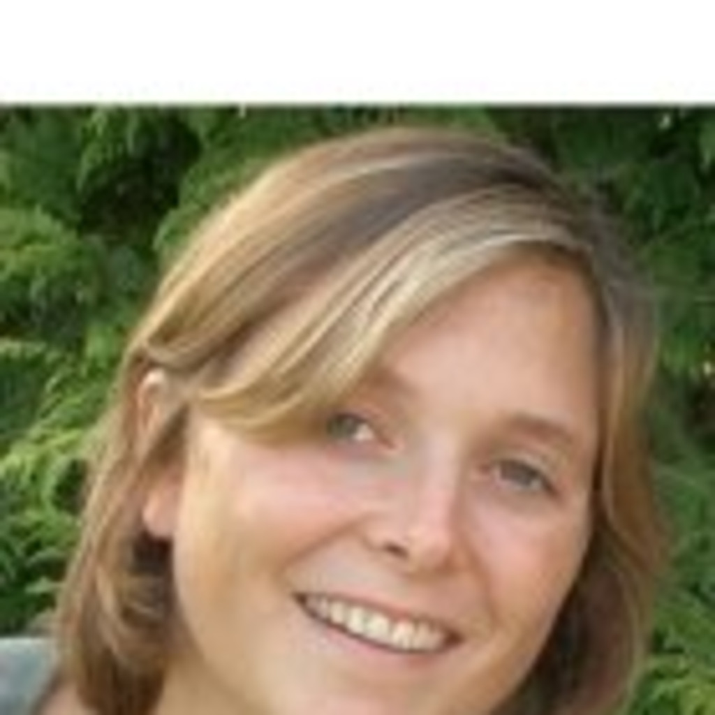 Simone Busch's Instagram, Twitter & Facebook on IDCrawl