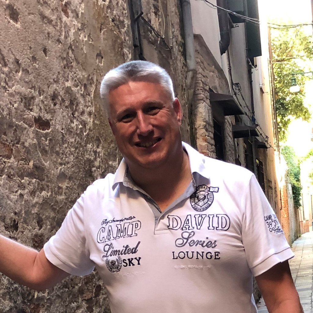 Sebastian von Roux - IT Management, User Services and Workplace ...