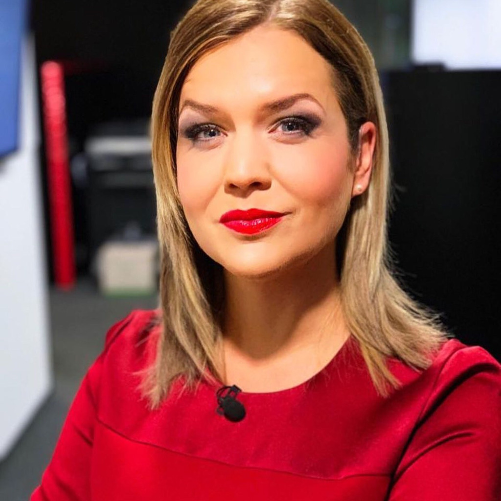 Andrea Miles's Instagram, Twitter & Facebook on IDCrawl