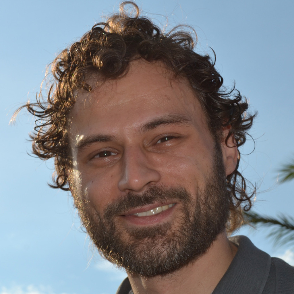 Alexander Maywald - Art Director - DIALOGBILD GmbH | XING