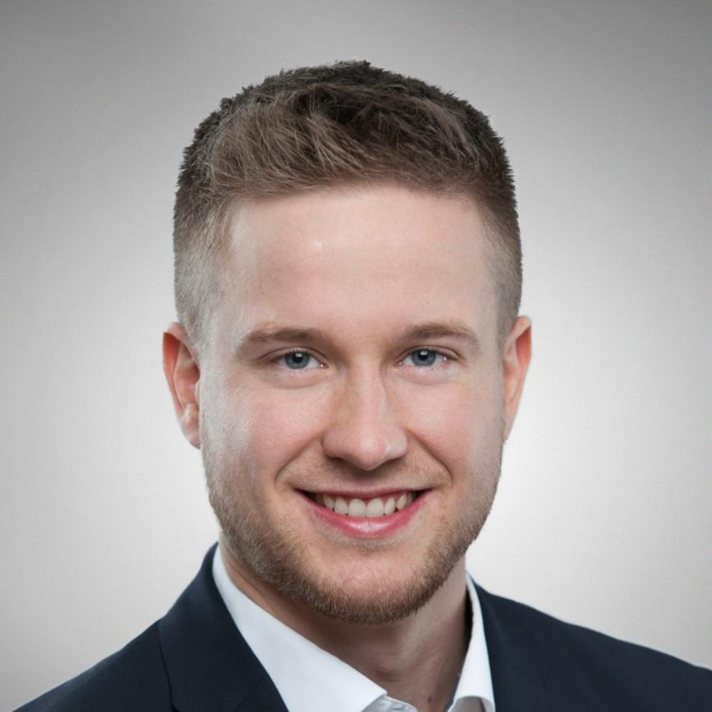 Tim Hartung - Bezirksleiter im Multiplikatorenvertrieb Hessen ...