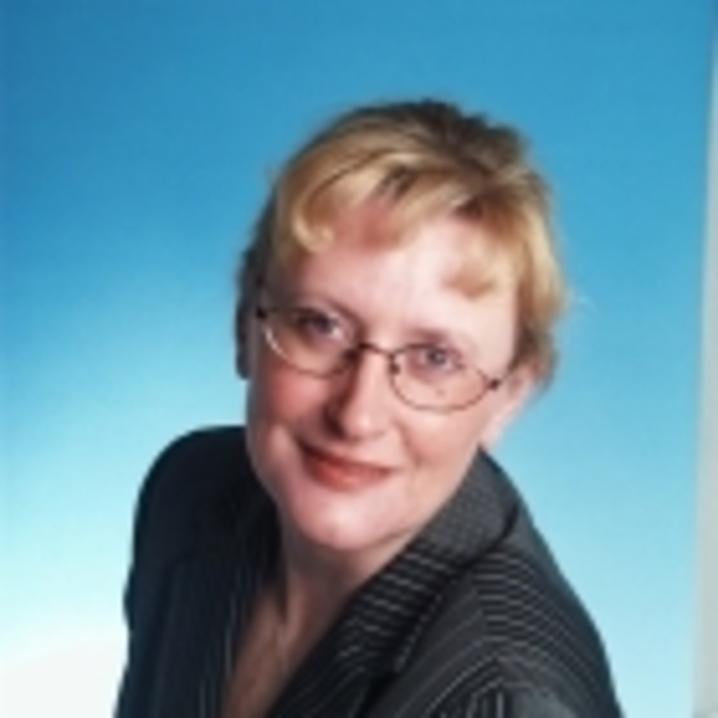 Doris H. Neely - Geschäftsführerin - Adena Bauen & Wohnen GmbH | XING