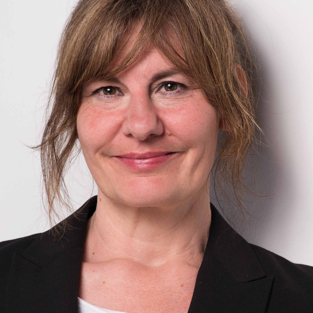 Julia Hegele - Herstellerin für Bücher - Medien, Verlage | XING