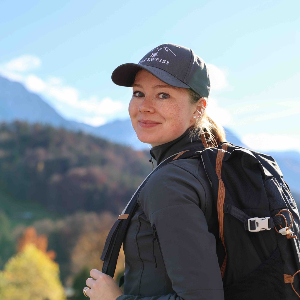 Isabell Maria Püllen - Sales& Reservierungsmitarbeiterin - Hotel ...