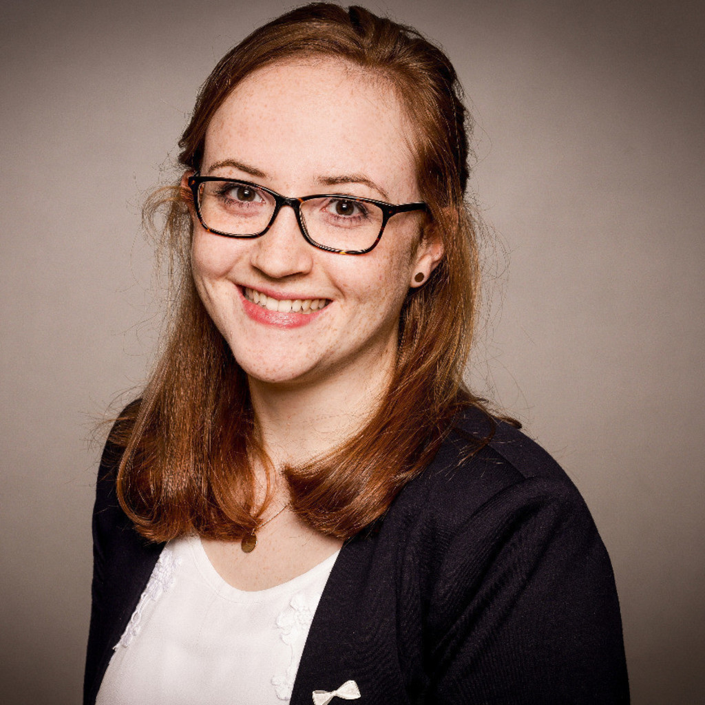 Christine Bachmann's Instagram, Twitter & Facebook on IDCrawl