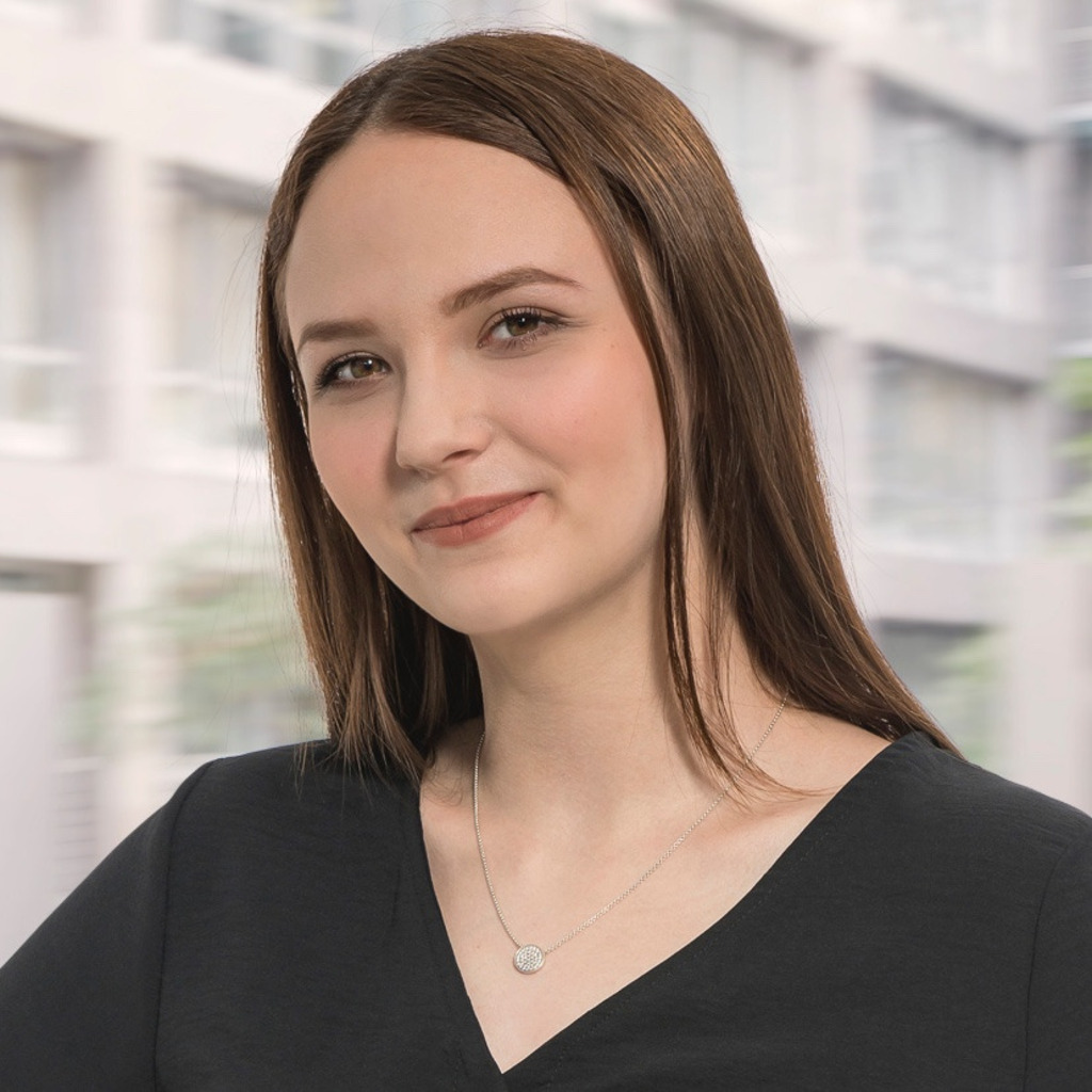 Lisa Schmitt - Kundenberaterin - NÜRNBERGER Versicherung | XING