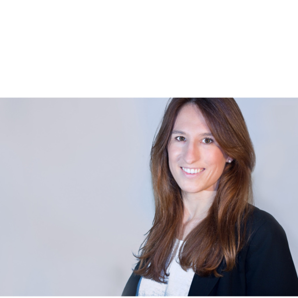 Elisabeth Roessler - Brand Communication Manager Jeep & Alfa Romeo ...