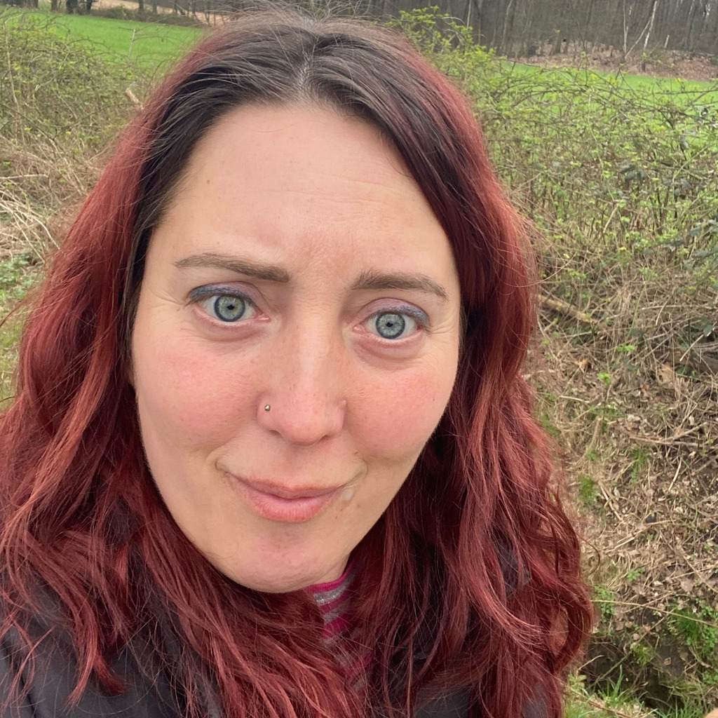 Anna Gebhardt - Sozialarbeiter/ Minijob aktuell - Standpunkte GmbH | XING