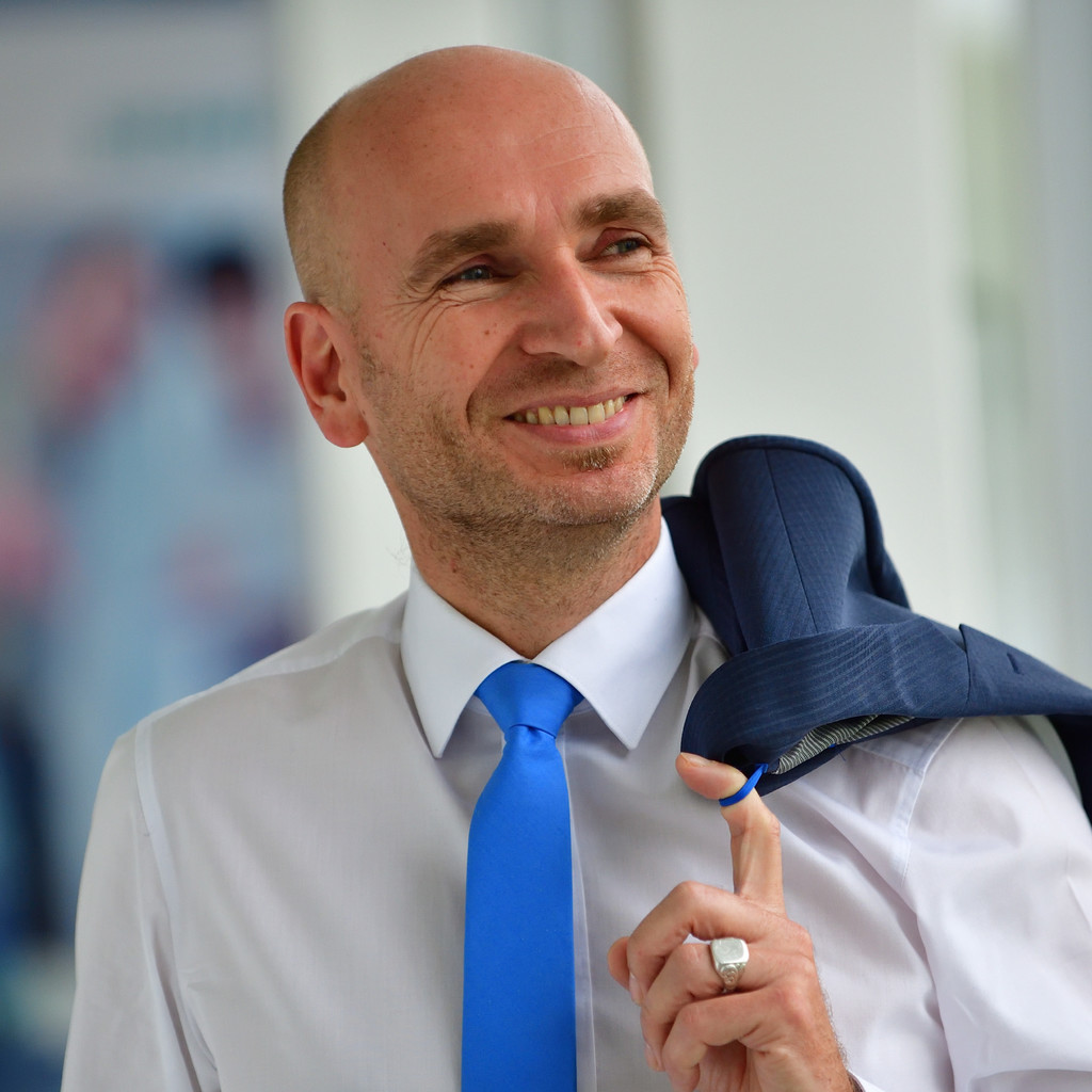Michael Schmidt - Sprecher der Niederlassung - SIEMENS AG | XING